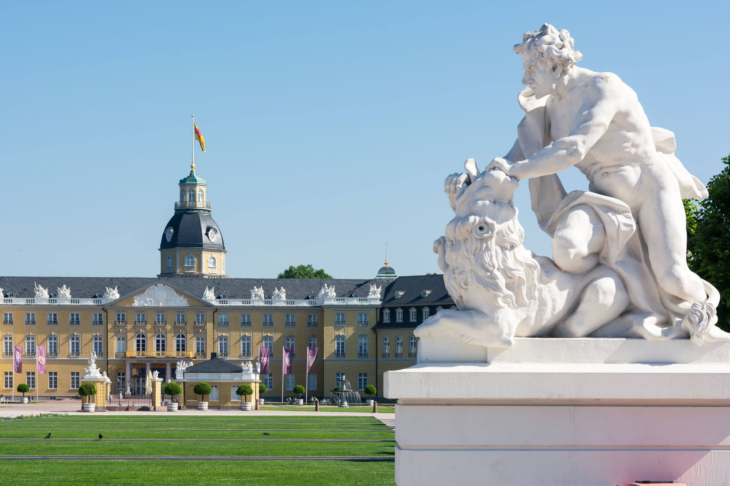Karlsruher Schloss - Pomp, Splendor and Nature | MICE Service Group ...